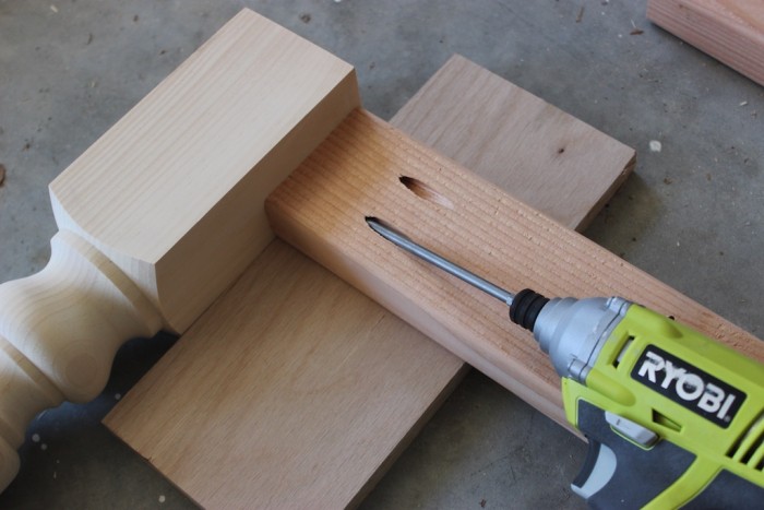 DIY Solid Oak Farmhouse Table | Free & Easy Plans