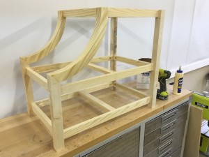 DIY Curved Leg Side Table Plans - Rogue Engineer