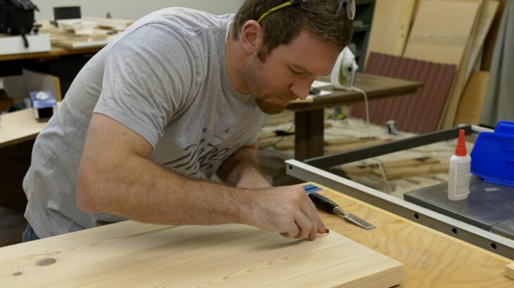 5 [Natural Looking] Techniques to Distress Wood » Rogue Engineer